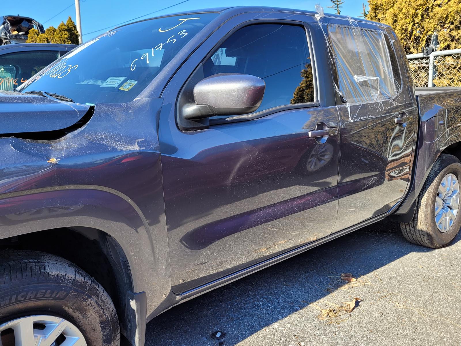 2022 NISSAN FRONTIER Door - Front - Left - Weber Brothers Auto